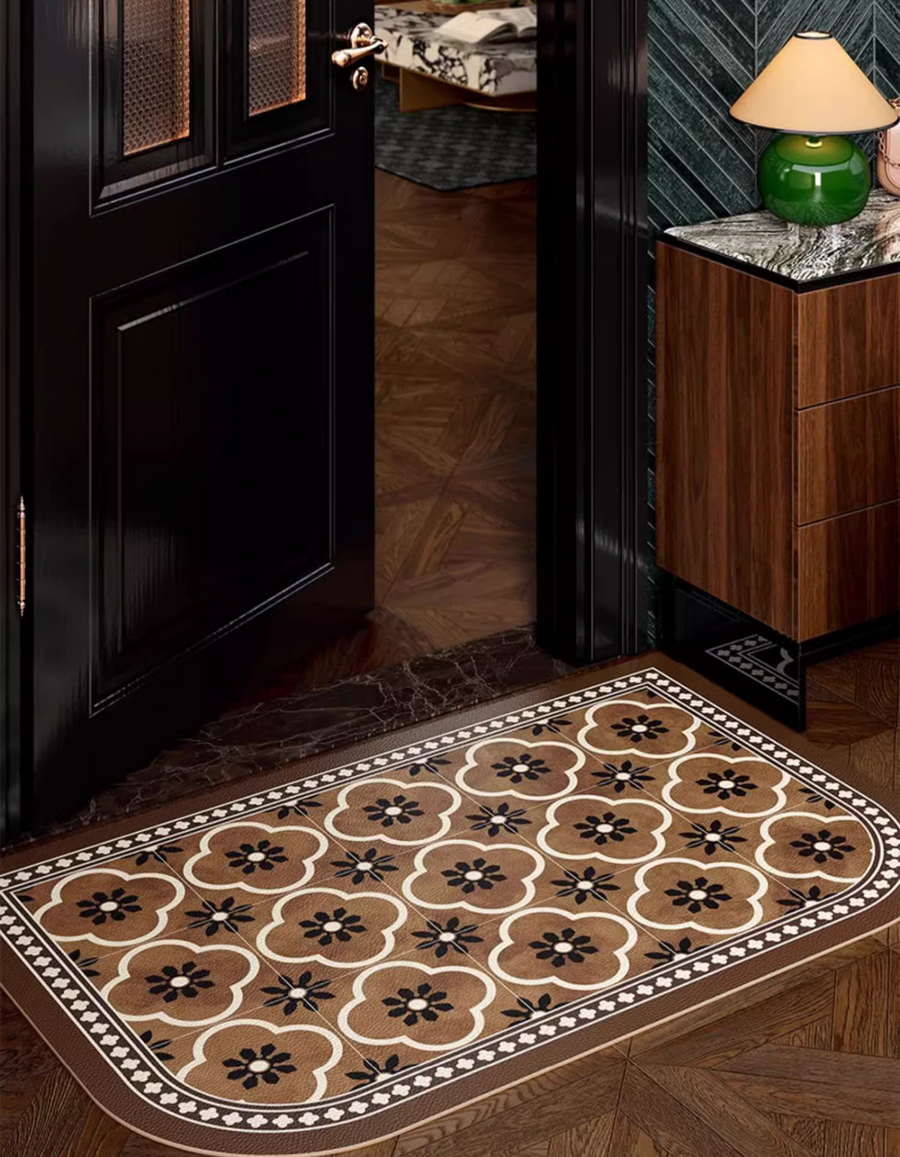 Classic Quatrefoil Door Mat | Non-Slip & Water-Resistant | Maison Matta
